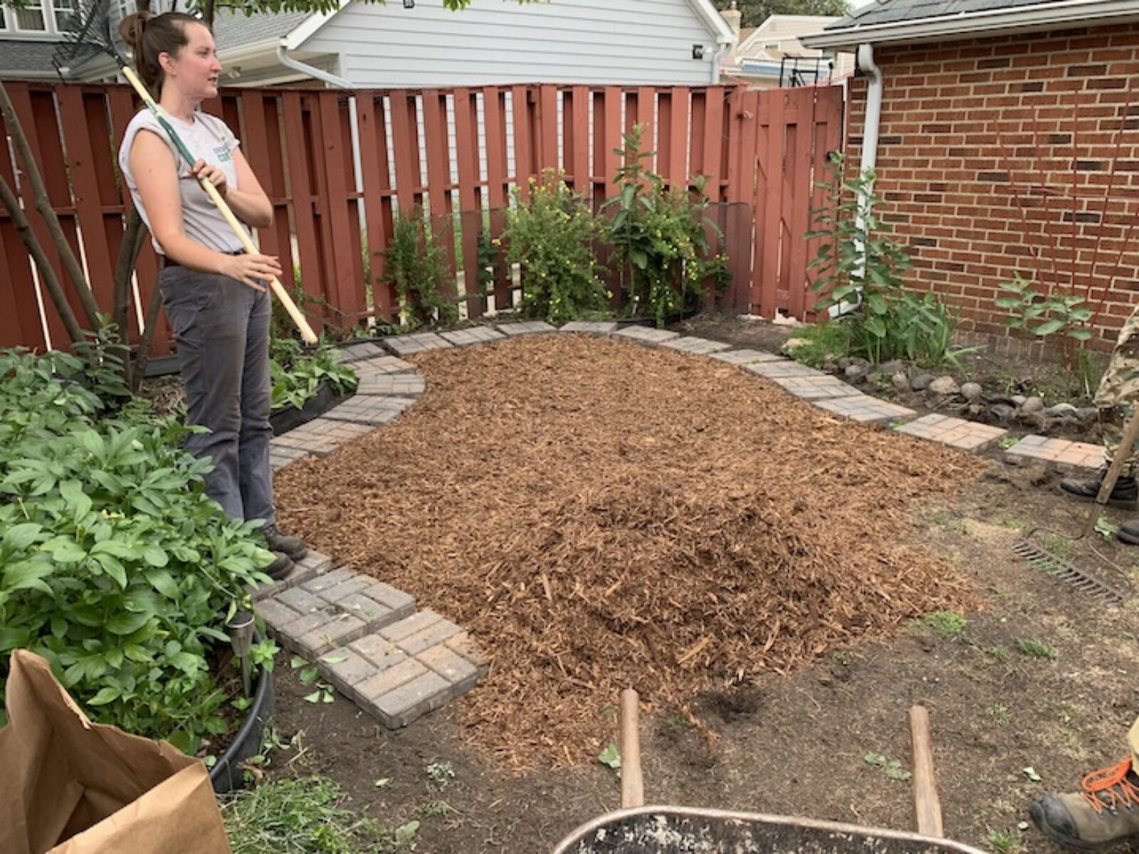 Managing Stormwater With Neighborhood of Raingardens | Metro Blooms